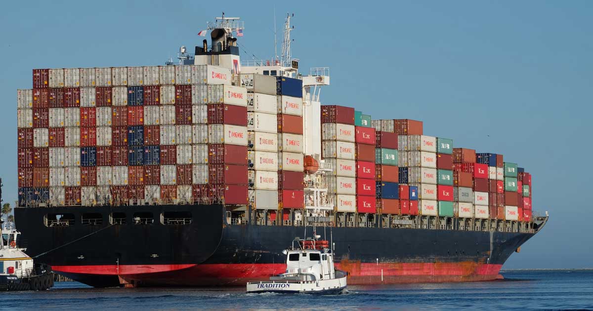 3 Tips for Coping with Cargo Ship Hazmat Leaks - HazmatNation